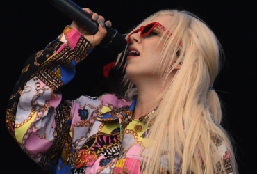 Ava Max at the Place Bell, Laval - Gigsberg